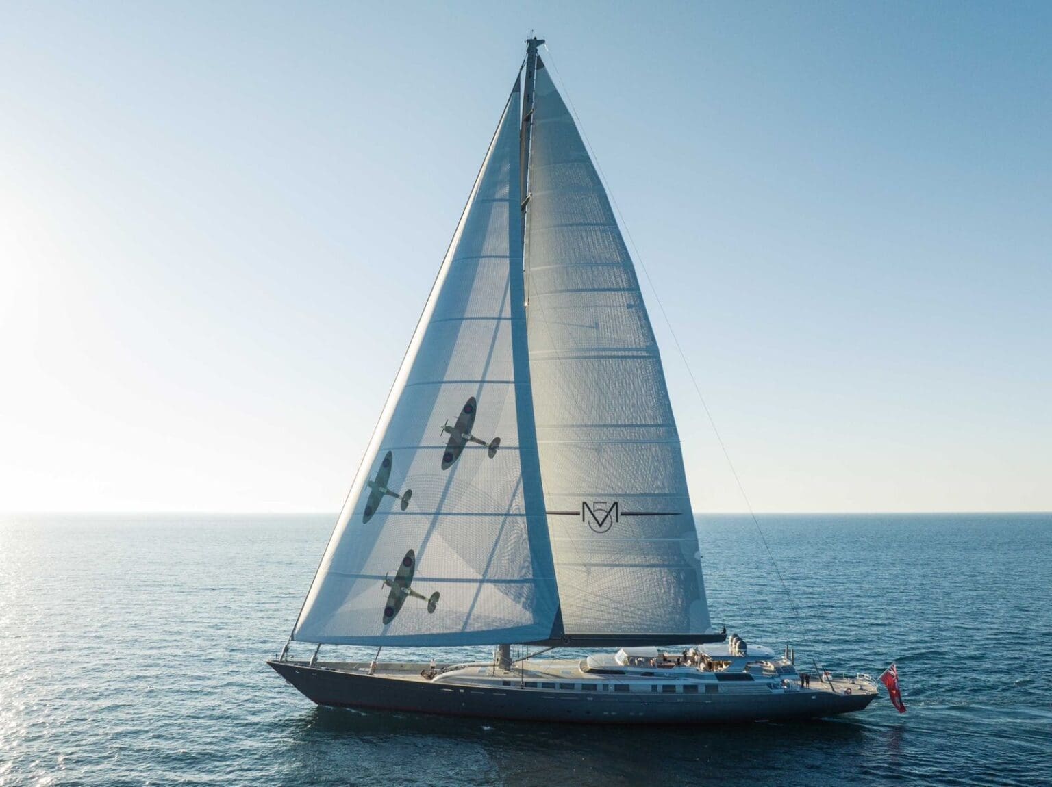 DOYLE-POWERED M5 Commissions new sails - Doyle Sails